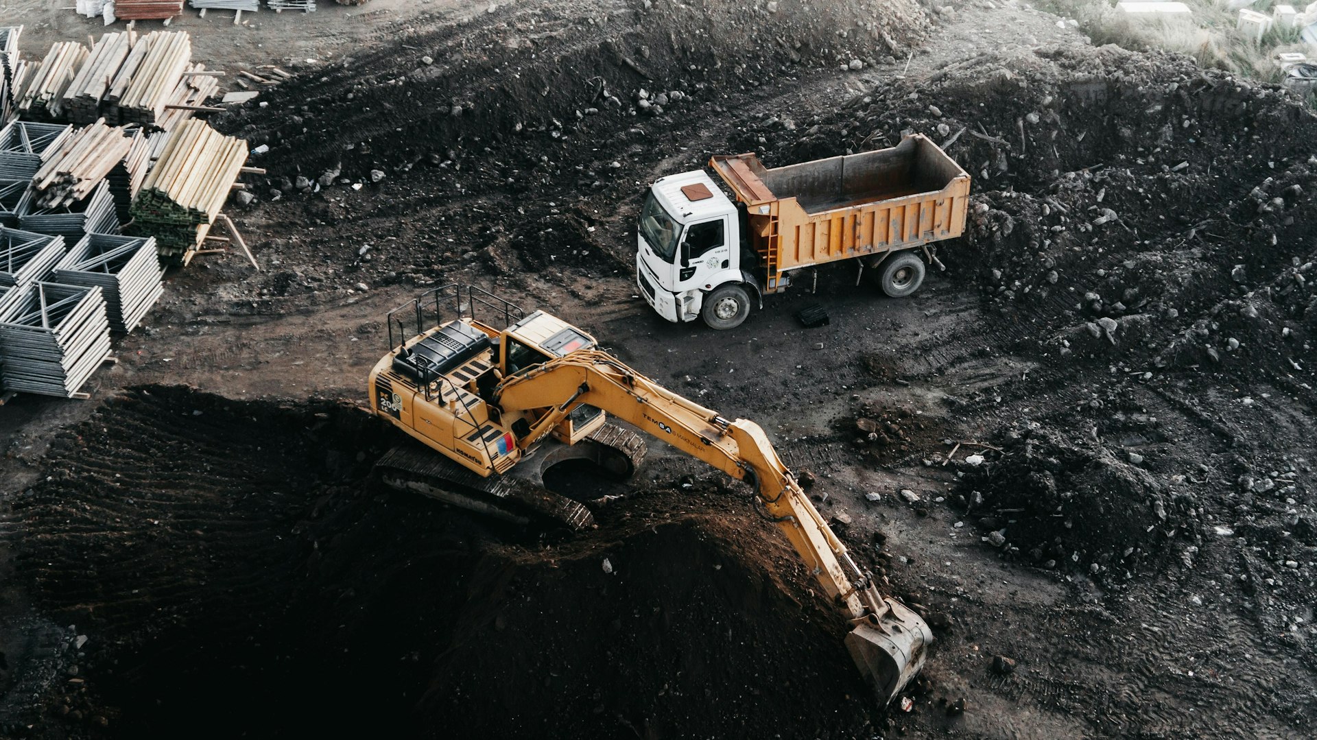 Monitoring mine, construction and quarry dust in real-time