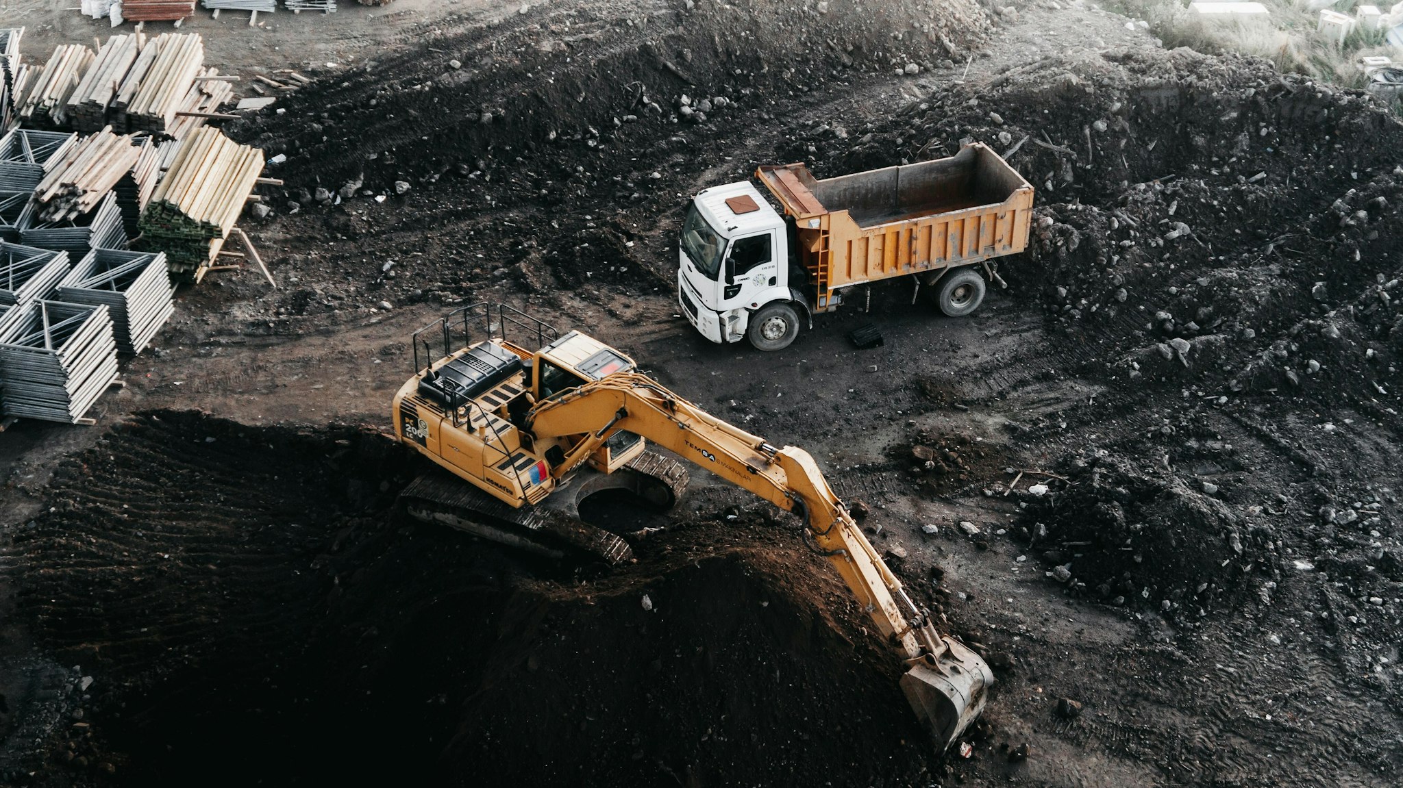 Monitoring mine, construction and quarry dust in real-time
