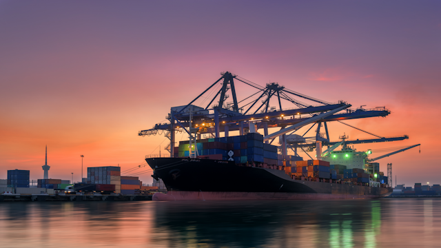 Air pollution from ships or ports harbouring a problem?